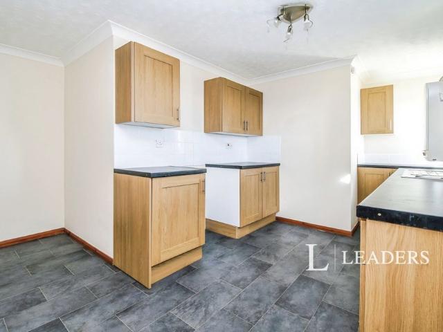 1 bedroom apartment to rent High Street, Lowestoft, Suffolk, NR32