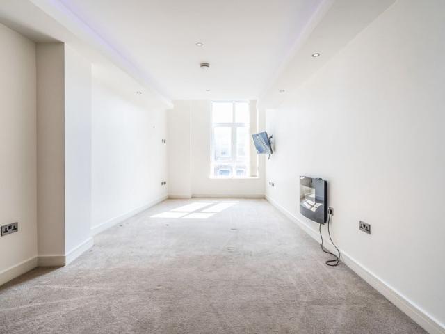 1 bedroom apartment to rent High Street, Southampton, SO14