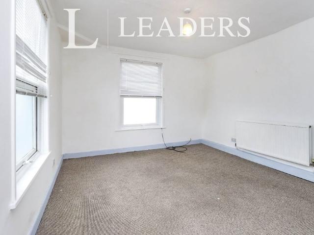 1 bedroom apartment to rent High Street, Saltney, Caer, CH4