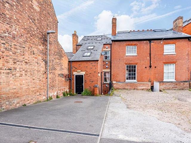 1 Bedroom Apartment To Rent In Cottage Terrace, Nottingham, NG1