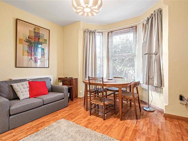 1 Bedroom Apartment To Rent In Cowley Road, East Oxford, OX4