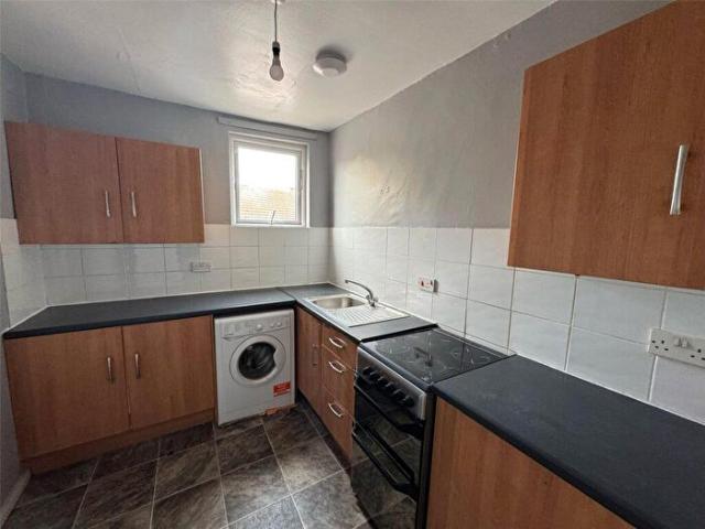 1 Bedroom Apartment To Rent In Colwick Road, Nottingham, NG2