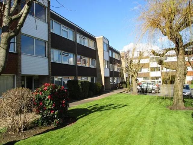 1 Bedroom Apartment To Rent In Cedar Court, Beeston, NG9