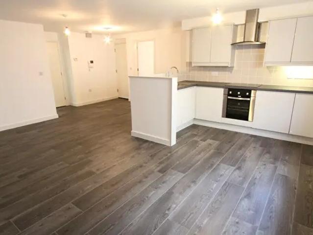 1 Bedroom Apartment To Rent In Church Lane, Banbury, Oxon, OX16