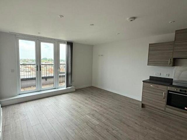 1 Bedroom Apartment To Rent In Crocus Street, Nottingham, Nottinghamshire, NG2