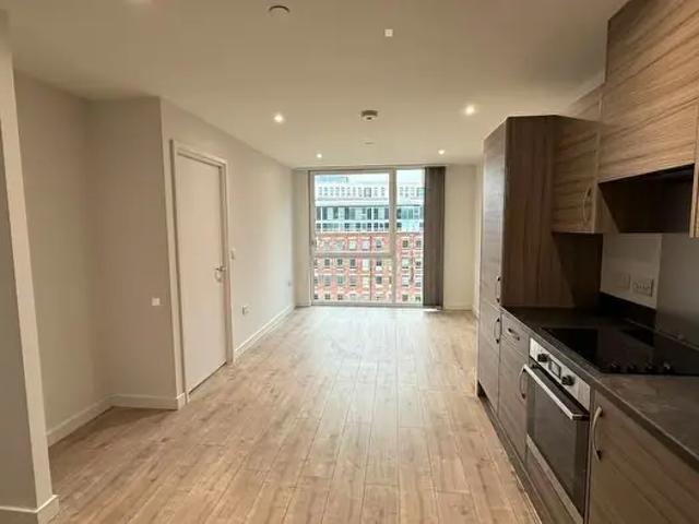 1 Bedroom Apartment To Rent In Crocus Street, Nottingham, Nottinghamshire, NG2
