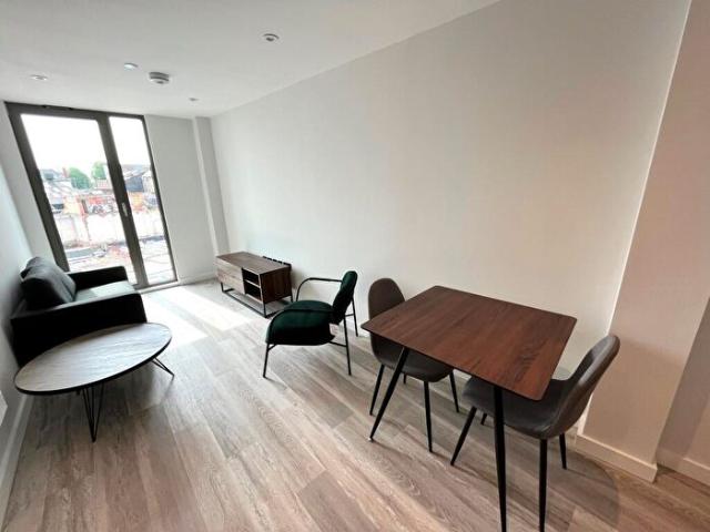 1 Bedroom Apartment To Rent In Apex Lofts, Warwick Street, B12