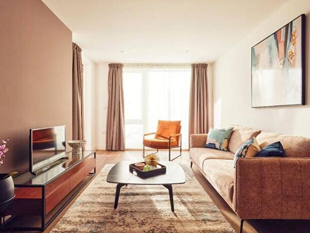 1 Bedroom Apartment To Rent In Avebury Boulevard, Milton Keynes, Buckinghamshire, MK9