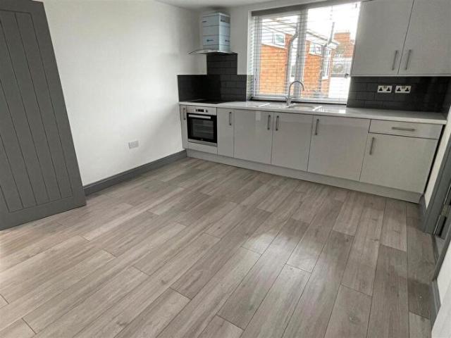 1 Bedroom Apartment To Rent In Bank Street, Lutterworth, LE17