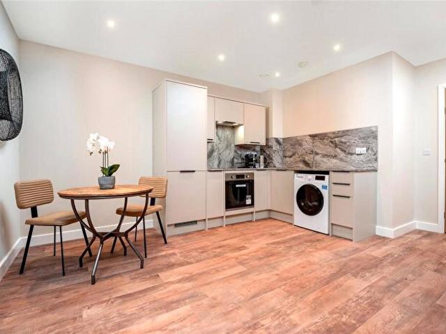 1 Bedroom Apartment To Rent In Burleys Way, Leicester, LE1