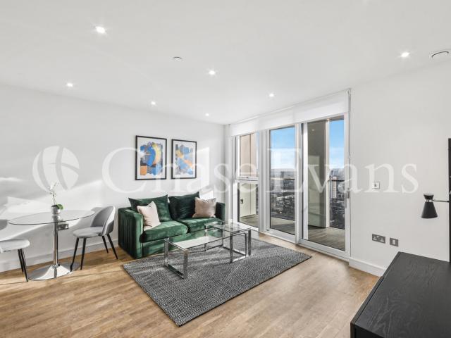 1 bedroom apartment to rent in gladwin tower 50 wandsworth road vauxhall london sw8