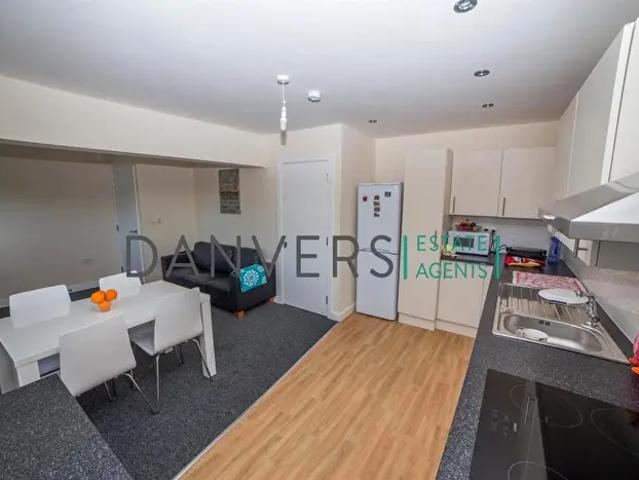 1 Bedroom Apartment To Rent In Deacon Street, Leicester, LE2