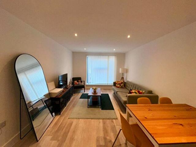 1 Bedroom Apartment To Rent In Digbeth Square, Lombard Street, Birmingham, Warwickshire, B12