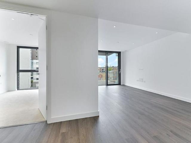 1 Bedroom apartment to rent in E1