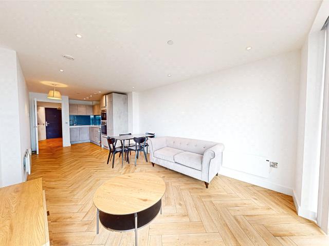 1 bedroom apartment to rent in elizabeth tower 141 chester road manchester m15