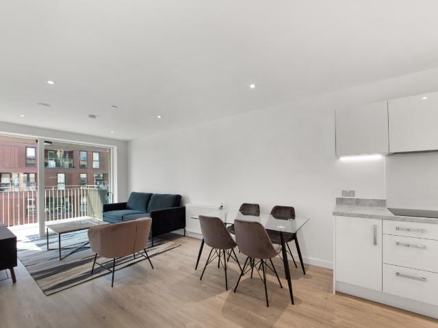 1 bedroom apartment to rent in explorers wharf 28a thomas road poplar london e14