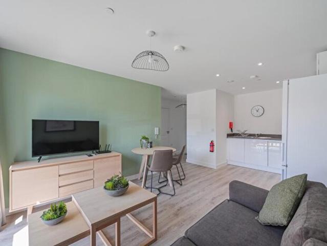 1 Bedroom Apartment To Rent In Hardwick House, DE1