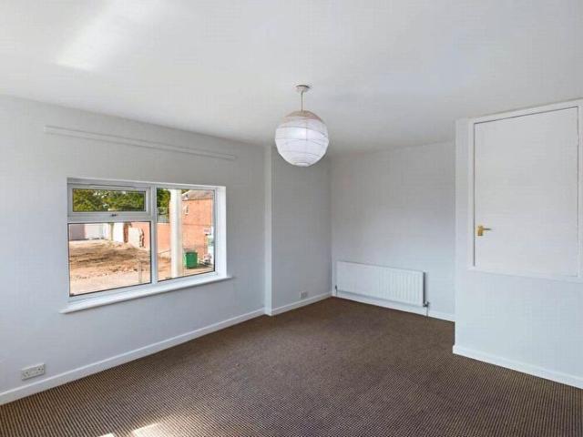 1 Bedroom Apartment To Rent In High Road, Beeston, Nottingham, NG9