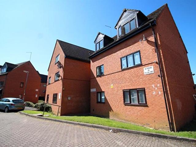 1 Bedroom Apartment To Rent In Highgrove Court, Rushden, NN10