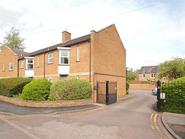 1 Bedroom Apartment To Rent In Olney Court, Marlborough Road, OX1