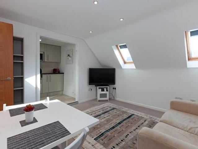 1 Bedroom Apartment To Rent In Oxford Road, Kidlington, OX5