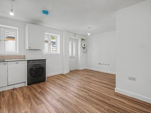 1 Bedroom Apartment To Rent In Oxford Road, Kidlington, OX5