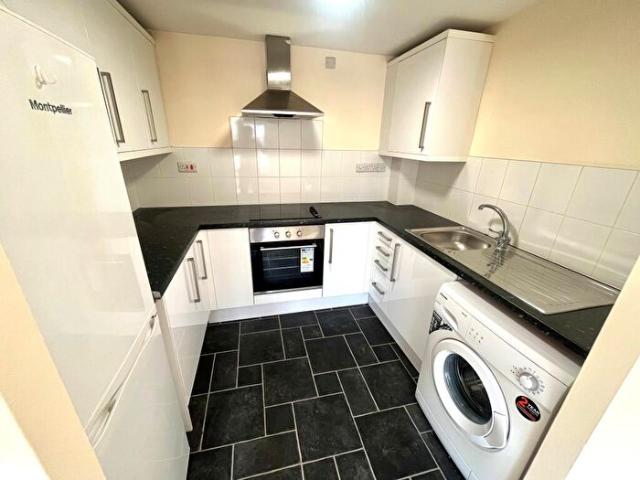 1 Bedroom Apartment To Rent In Mansfield Road, Nottingham, NG1