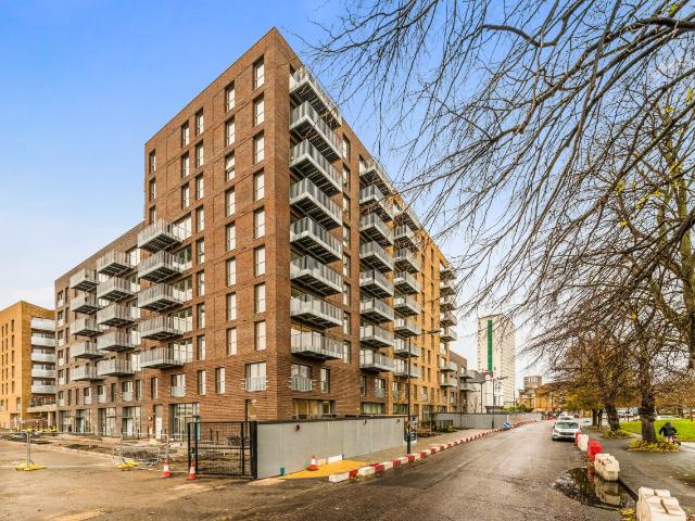 1 bedroom apartment to rent in meranti apartments deptford landings 167 grove street deptford london se8
