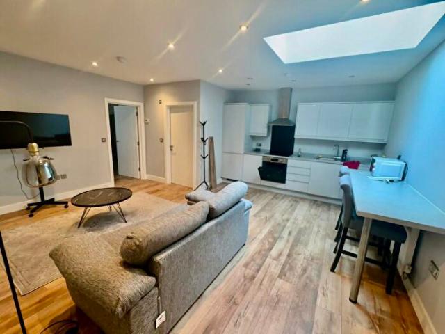 1 Bedroom Apartment To Rent In North Sherwood Street, City Centre, NG1