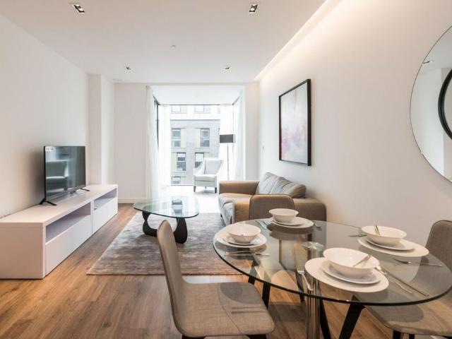 1 bedroom apartment to rent in Satin House, Goodman's Fields E1