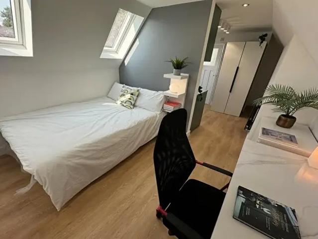 1 Bedroom Apartment To Rent In Sky Point One, Chilwell Road, Beeston, NG9