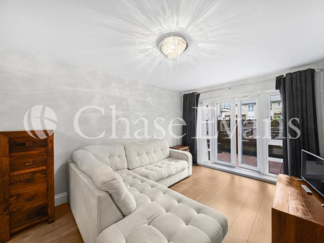 1 bedroom apartment to rent in st davids square isle of dogs london e14