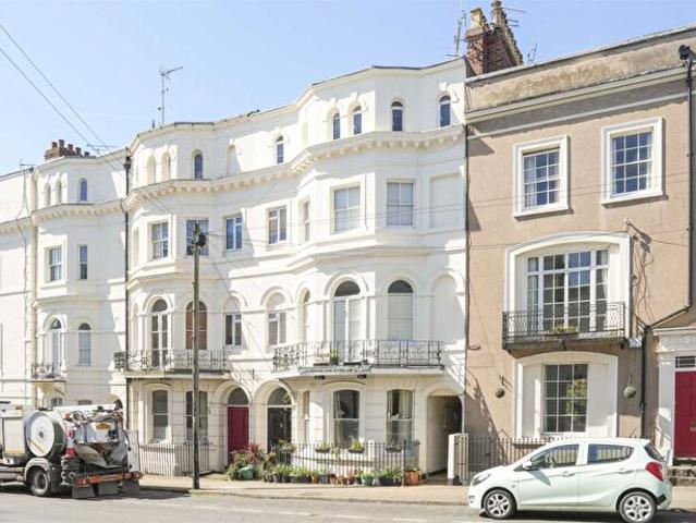 1 Bedroom Apartment To Rent In Portland Street, Leamington Spa, Warwickshire, CV32