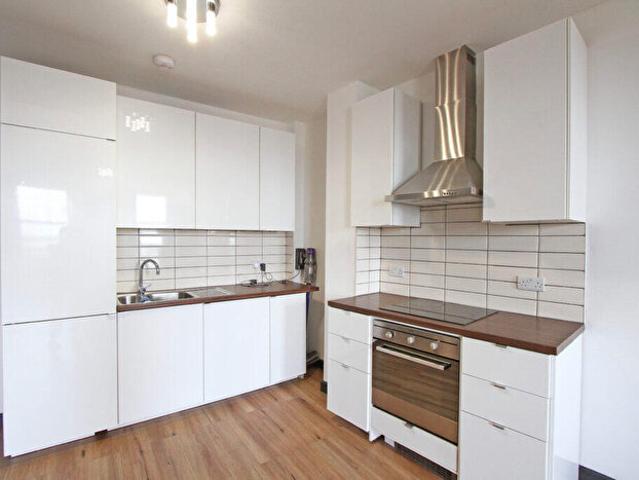 1 Bedroom Apartment To Rent In Parsons Street, Banbury, Oxon, OX16