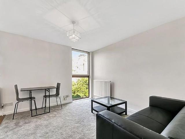 1 bedroom apartment to rent in Quay 430, E1W