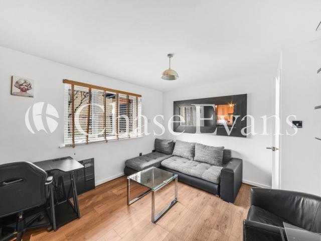 1 bedroom apartment to rent in ringwood gardens canary wharf london e14