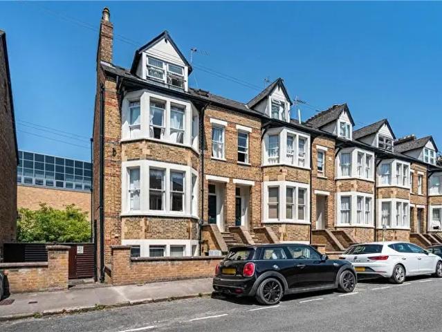 1 Bedroom Apartment To Rent In Walton Crescent, Oxford, Oxfordshire, OX1