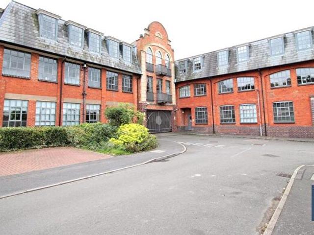 1 Bedroom Apartment To Rent In Webbs Factory, Kingsthorpe Hollow, NN2