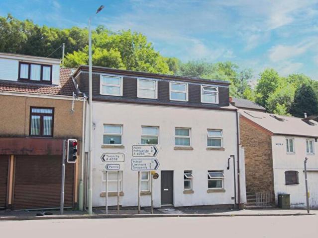 1 Bedroom Apartment To Rent In Trevelyan Court, Ystrad Road, Pentre, CF41