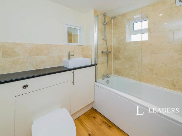1 bedroom apartment to rent London Road, East Grinstead, RH19