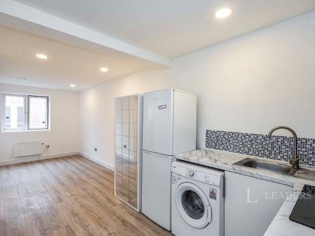 1 bedroom apartment to rent London Road, Waterlooville, Hampshire, PO7