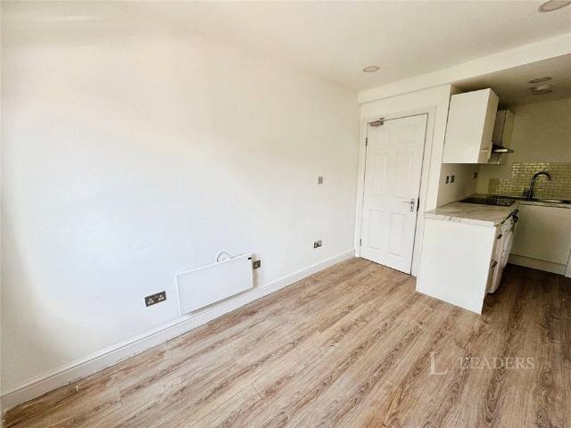 1 bedroom apartment to rent London Road, Waterlooville, Hampshire, PO7