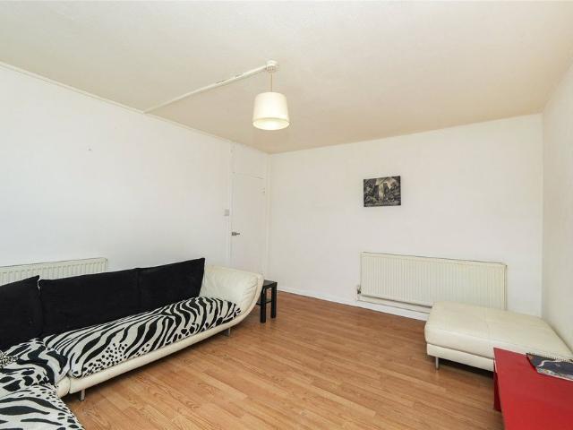 1 bedroom apartment to rent Samuel Street, London, SE18