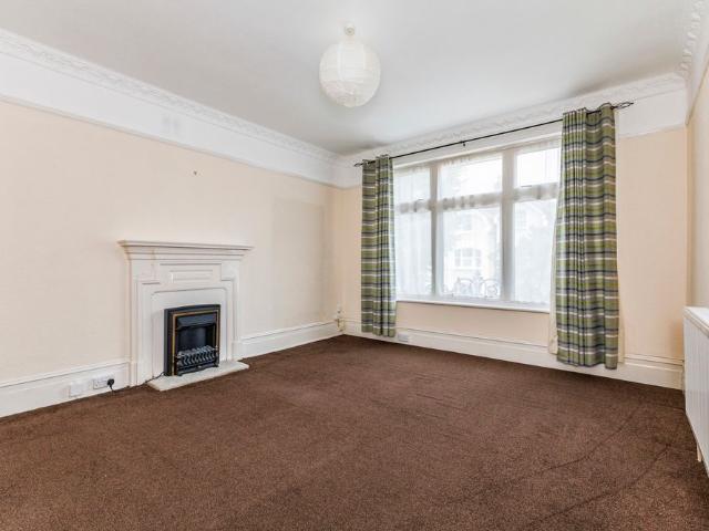 1 bedroom apartment to rent St. James Road, Sutton, SM1
