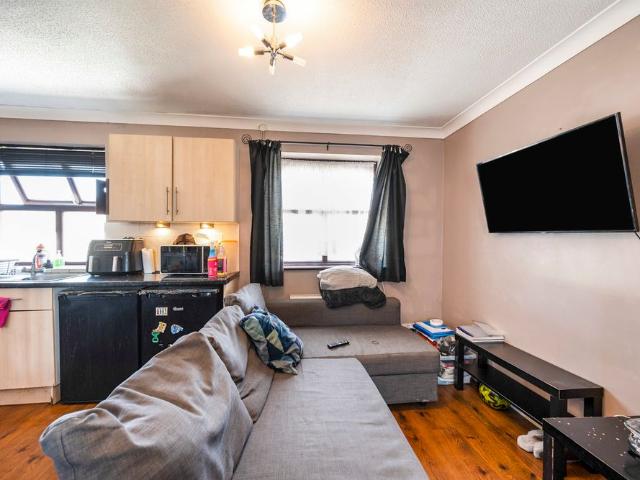 1 bedroom apartment to rent Stowe Road, Southsea, Hampshire, PO4