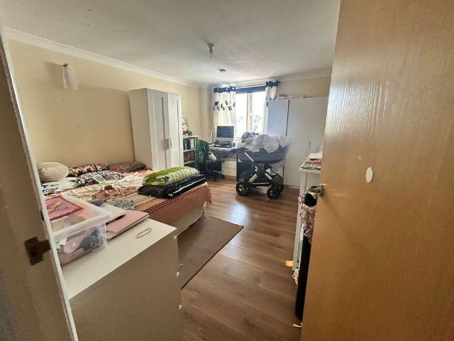 1 bedroom apartment to rent Park Street, Luton, Bedfordshire, LU1