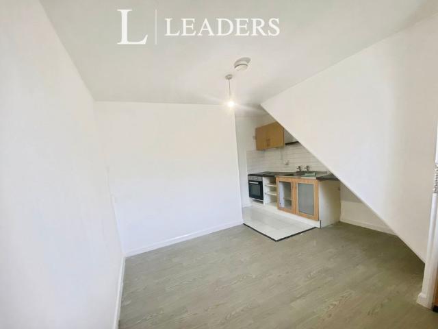 1 bedroom apartment to rent Radlett Road, Frogmore, St. Albans, Hertfordshire, AL2