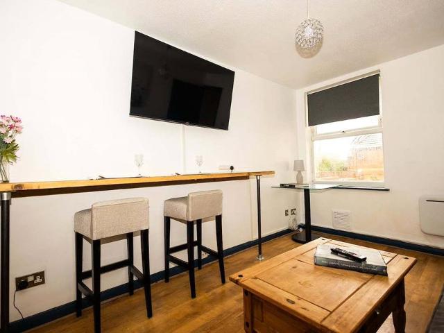 1 bedroom apartment to rent Russell Street, Luton, Bedfordshire, LU1