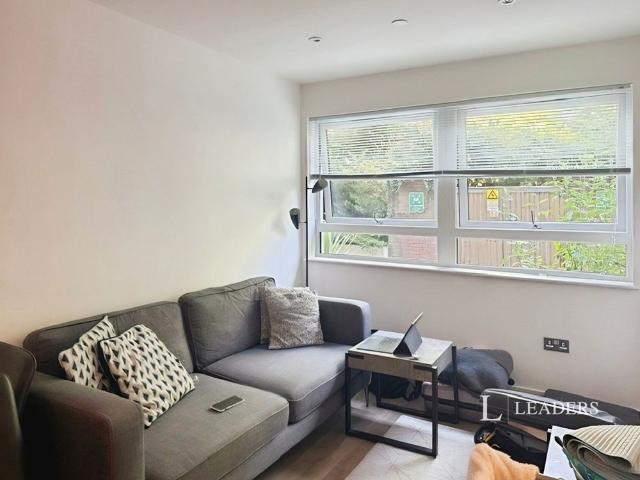 1 bedroom apartment to rent Wood Street, East Grinstead, West Sussex, RH19