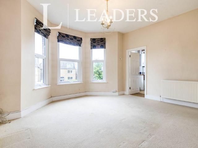1 bedroom apartment to rent The Avenue, Surbiton, KT5